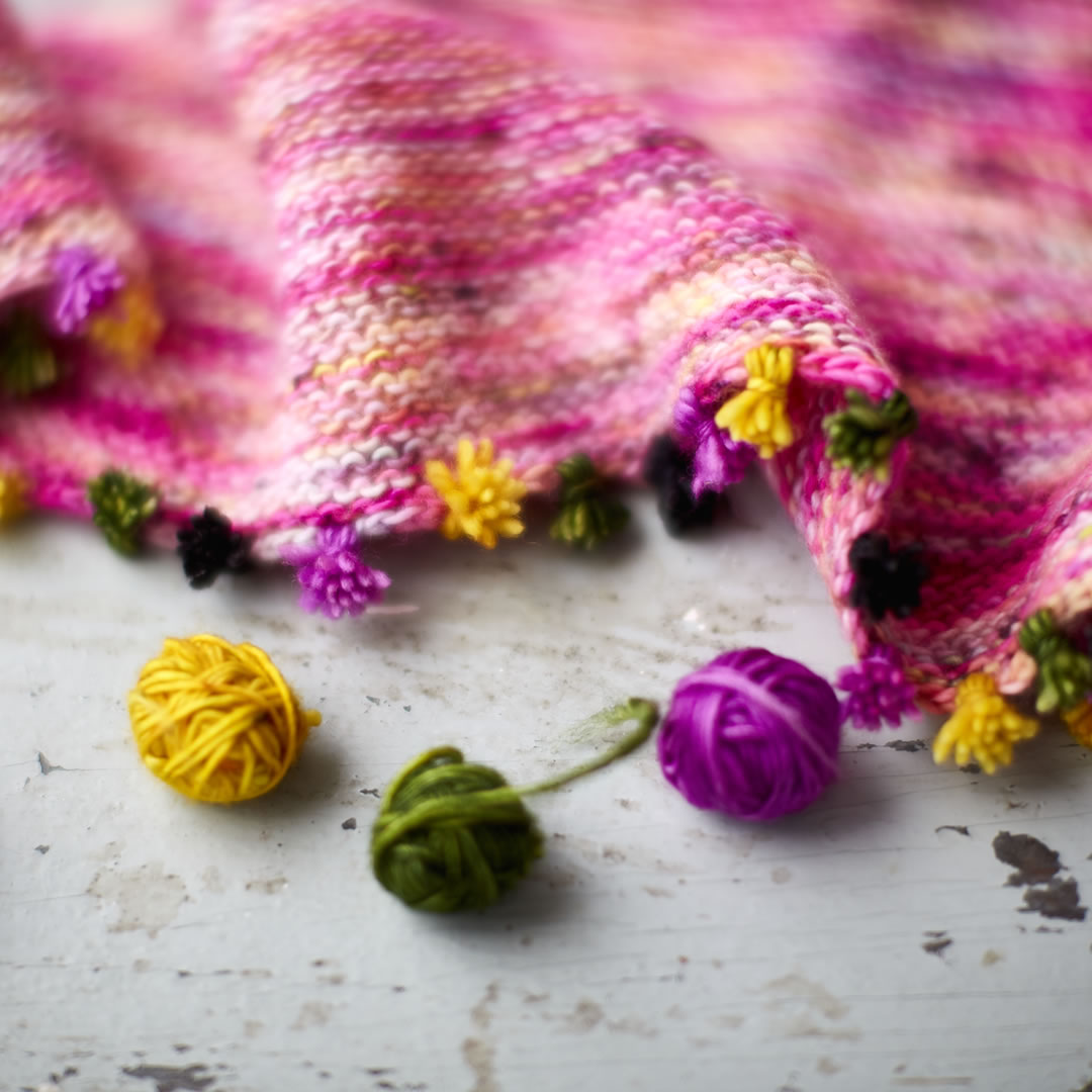 Tiny Tassels ~ A Free Pattern – LoopKnitlounge