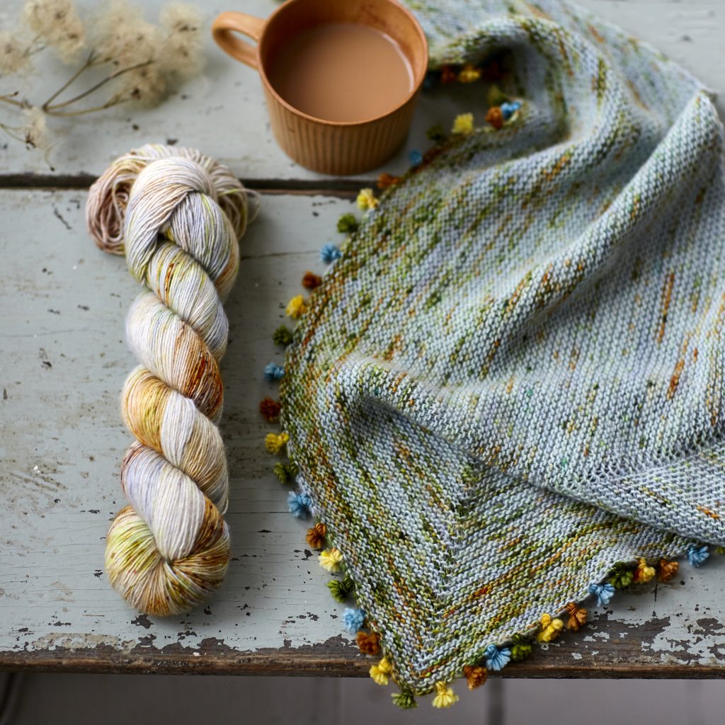 Tiny Tassels ~ A Free Pattern – LoopKnitlounge