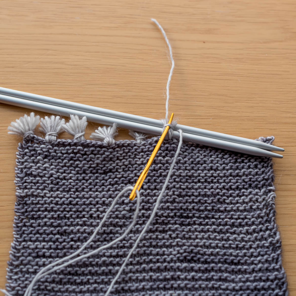 Tiny Tassels Tutorial – LoopKnitlounge