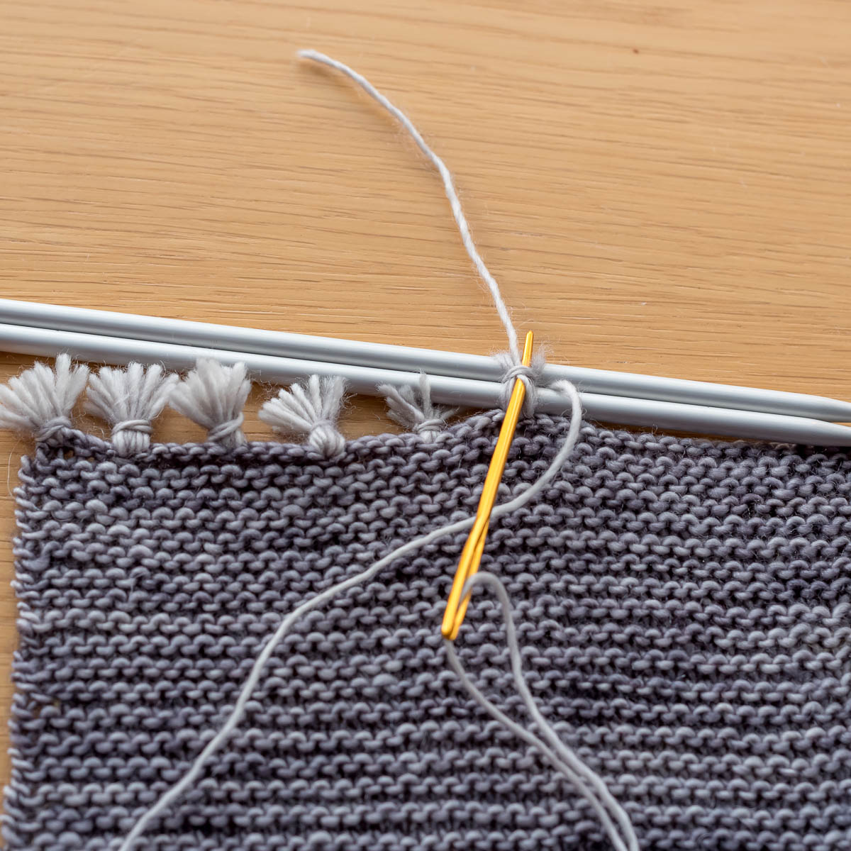 Tiny Tassels Tutorial – LoopKnitlounge