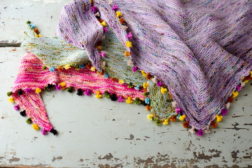 Tiny Tassels ~ A Free Pattern – LoopKnitlounge