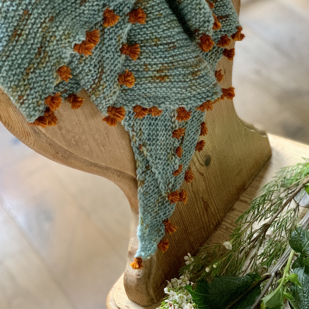 La Bien Aimée Tiny Tassels – 3 new colours! – LoopKnitlounge