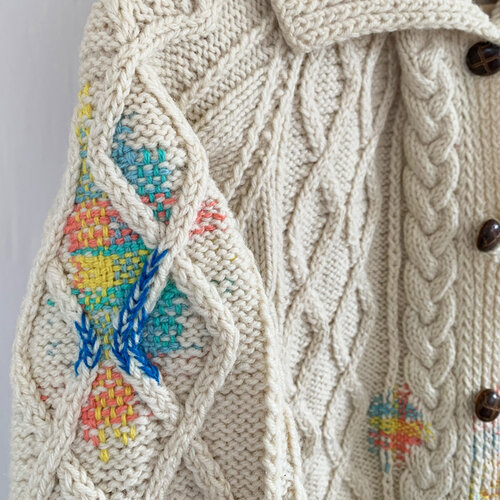 Tiny Tassels for Winter – LoopKnitlounge