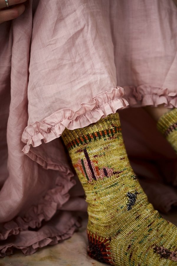 Mock Darned Socks Bring Cheer to the End of the Year! – LoopKnitlounge