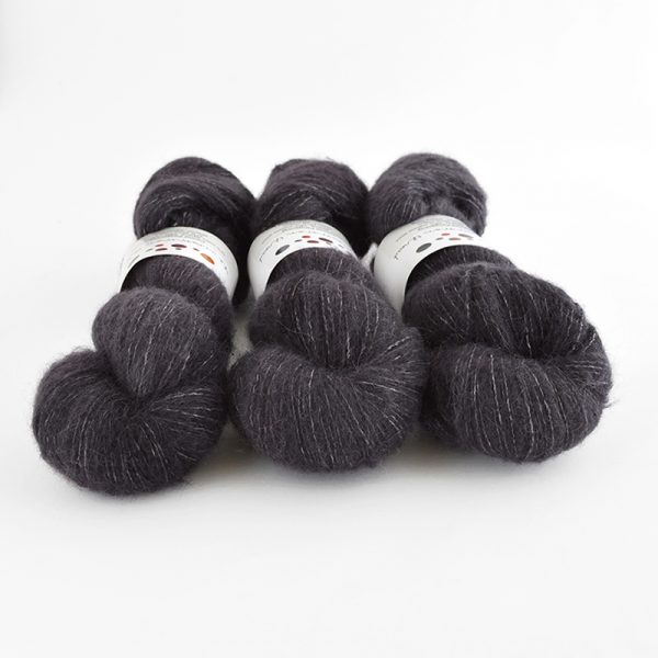 Welcoming Cloud Fingering, The Uncommon Thread’s Dreamiest Base Yet – LoopKnitlounge